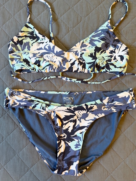 Roxy | Swim | Roxy Floral Bikini Set Navy Light Blue Mint | Poshmark